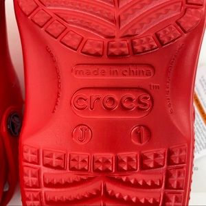 CROCS | Shoes | Crocs Red Elmo Faux Fur Lined Clogs J | Poshmark